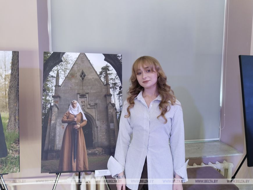 From doily dresses to historical heroines: Melnitsa Mody exhibition ...